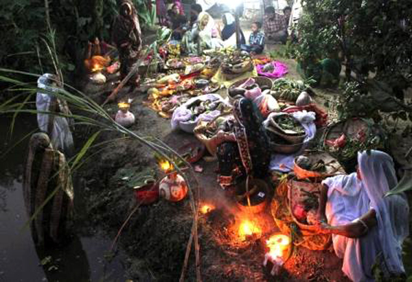 मगध में सूर्यपूजा कैसे फैली? - धर्मायण मगध में छठ पूजा का प्रसार कैसे हुआ